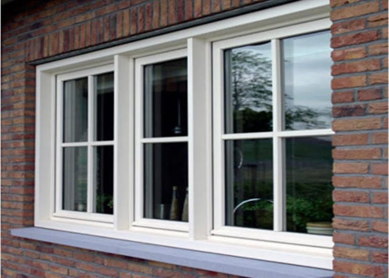 Goedkoop uw nieuwe houten kozijnen laten plaatsen?